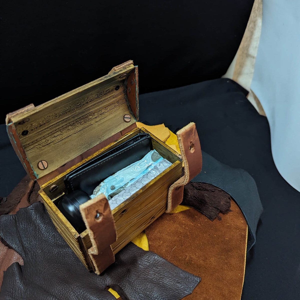 Medieval Fantasy hip crate/personal chest – Waggish Works Co